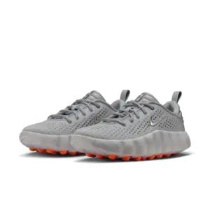 Nike Mind 002 Pregame Sneakers