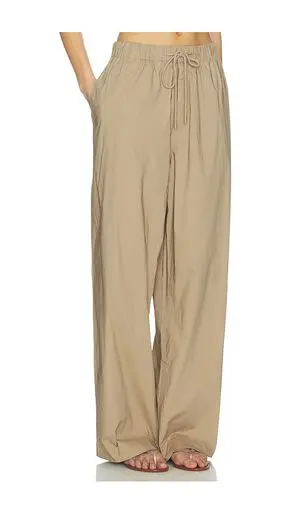 SKIMS Swiss Cotton Sateen Oversized Drawstring Pant In Tan - Desert
