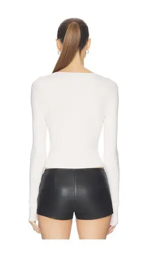 HAELO Twist Sweater