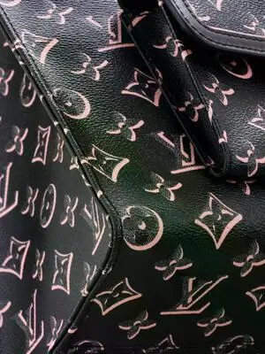 LOUIS VUITTON Onthego Monogram Canvas Mm Tote Bag