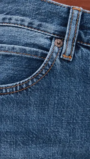 FRAME The Off Duty Stroll Jeans - Garda