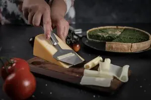 KUHN RIKON Essential Cheese Slicer
