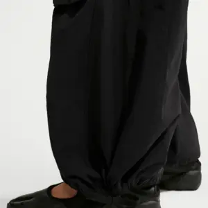 Nike Sportswear Loose Mid-rise Structured Pants