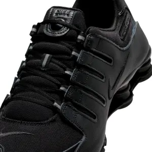 Nike Shox Nz Sneakers - Black