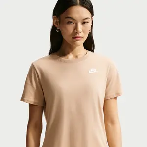 Nike Sportswear Essential T-shirts For Women
