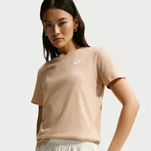 Nike Sportswear Club Essentials T-shirt - Brown