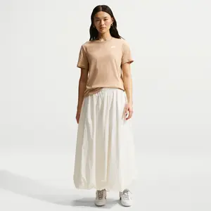 Nike Sportswear Club Essentials T-shirt - Brown