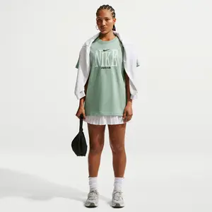 Nike Sportswear Classic Oversized T-shirt