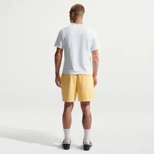 Nike Sportswear Premium Essentials T-shirt