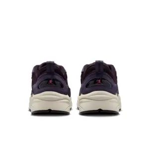 JORDAN Trunner Sneakers - Red