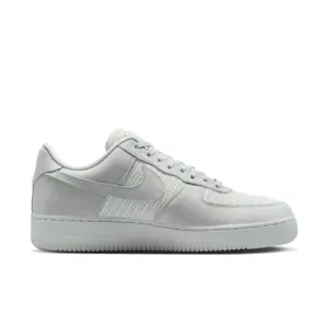 Nike Air Force 1 '07 Lv8 Sneakers - White