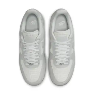 Nike Air Force 1 '07 Lv8 Sneakers - White