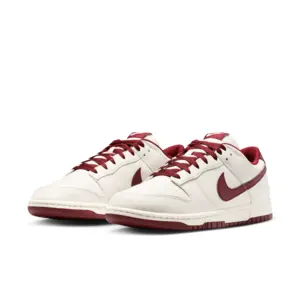 Nike Dunk Low Retro Sneakers - Grey