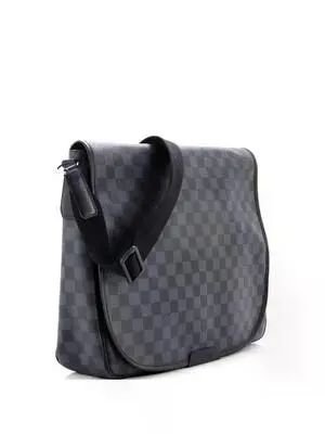 LOUIS VUITTON Daniel Messenger Bag Damier Graphite Gm