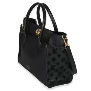 LOUIS VUITTON Onthego Mm - Black