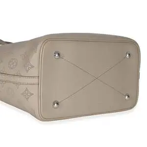 LOUIS VUITTON Galet Monogram Mahina Blossom Mm