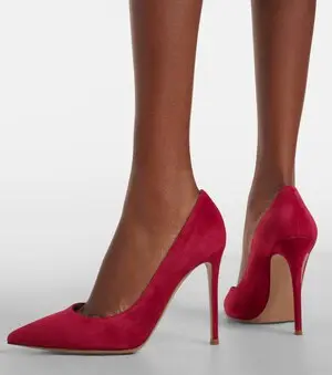 GIANVITO ROSSI Suede Pumps