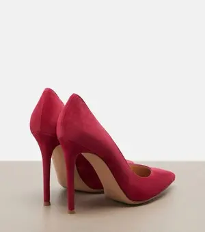 GIANVITO ROSSI Suede Pumps