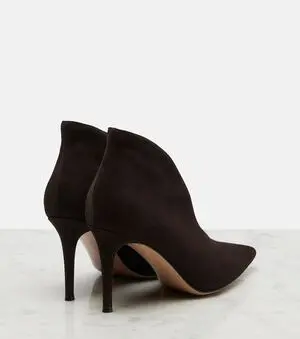 GIANVITO ROSSI Vania Suede Pumps - Brown