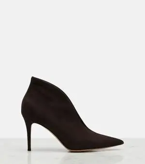 GIANVITO ROSSI Vania Suede Pumps - Brown