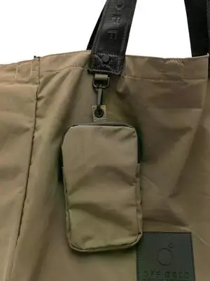 OFF GRID Detachable-pouch Tote Bag