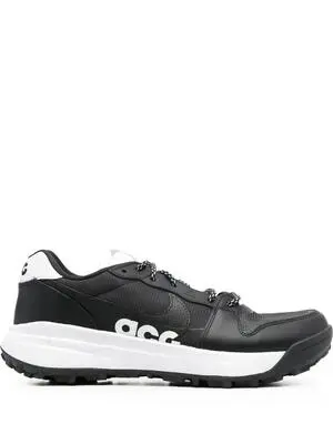 Nike Low-top Sneakers