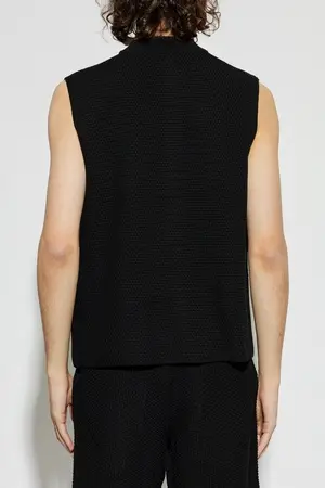 Issey Miyake Vest With Pockets - Black
