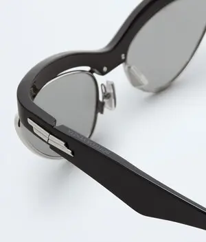 Bottega Veneta Duo Angle Cat Eye Sunglasses - Black/grey