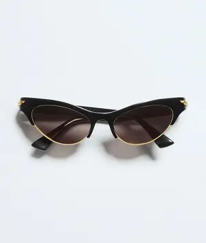 Bottega Veneta Angle Cat Eye Sunglasses - Black/grey