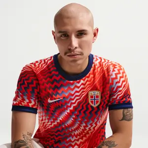 Nike Norway Academy Pro Dri-fit Soccer Pre-match Short-sleeve Top - Red