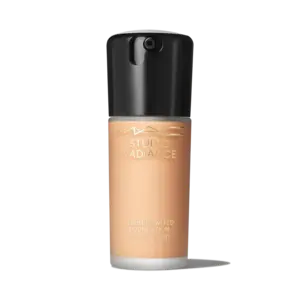 MAC COSMETICS Studio Radiance Serum-Powered™ Foundation C4