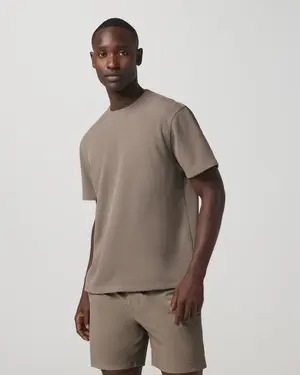 Vuori Short Sleeve Lightweight Tech Waffle T-shirt Relaxed Fit - Bark