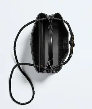 Bottega Veneta Intrecciato Leather Andiamo Top Handle Bag - Black