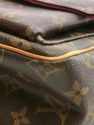 LOUIS VUITTON 2004 Pm Vivacite Monogram Shoulder Bag
