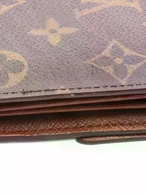 LOUIS VUITTON Monogram Bi-fold Wallet
