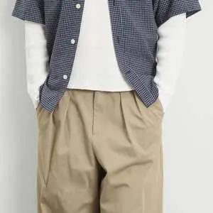 BEAMS New Wide Pleated Chino