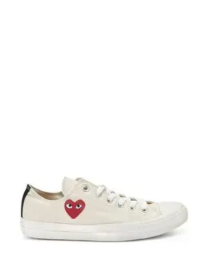 Comme Des Garçons Heart Low-top Sneakers
