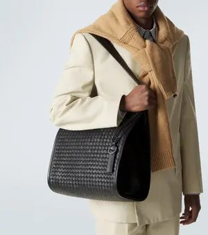 Bottega Veneta Corriere Intrecciato Leather Tote Bag - Black