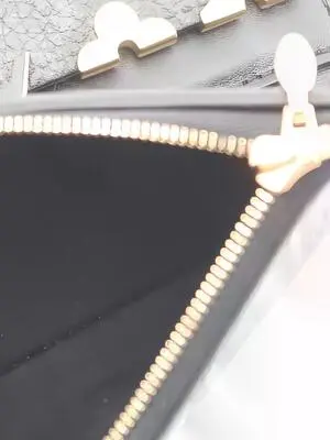 LOUIS VUITTON 2020 Taurillon Leather Trifold Wallet