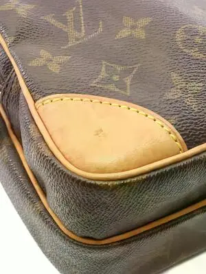 LOUIS VUITTON 2002 Amazon Monogram Canvas Shoulder Bag