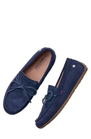 Minnetonka Water Resistant Driving Loafer - Navy