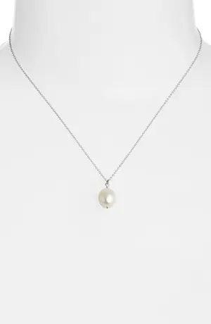 SET & STONES Adelle Pearl Pendant Necklace - Silver