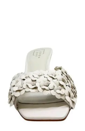 SHU SHOP Elsa Floral Appliqué Slide Sandal - Bone