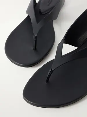 Le Monde Beryl Langley Leather Thong Sandals - Black