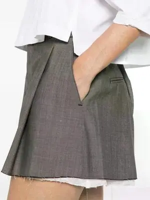 NACKIYE Split Pleated Shorts