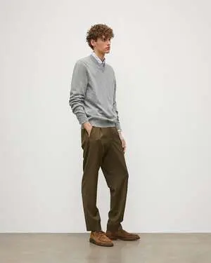 Johnstons Of Elgin Rory Classic Cashmere V-neck Jumper