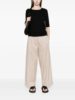 Soft Goat Cashmere Crewneck Sweater - Black