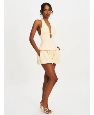 MISS CIRCLE NEW YORK Quinzelle Linen Bubble Hem Shorts - Yellow