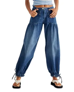 Women's Balloon Leg Jeans