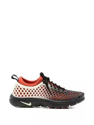 Nike Rejuven8 Grid Panelled Sneakers